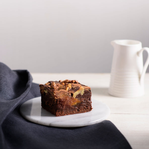 Sticky Nuts Brownie – Cakehole